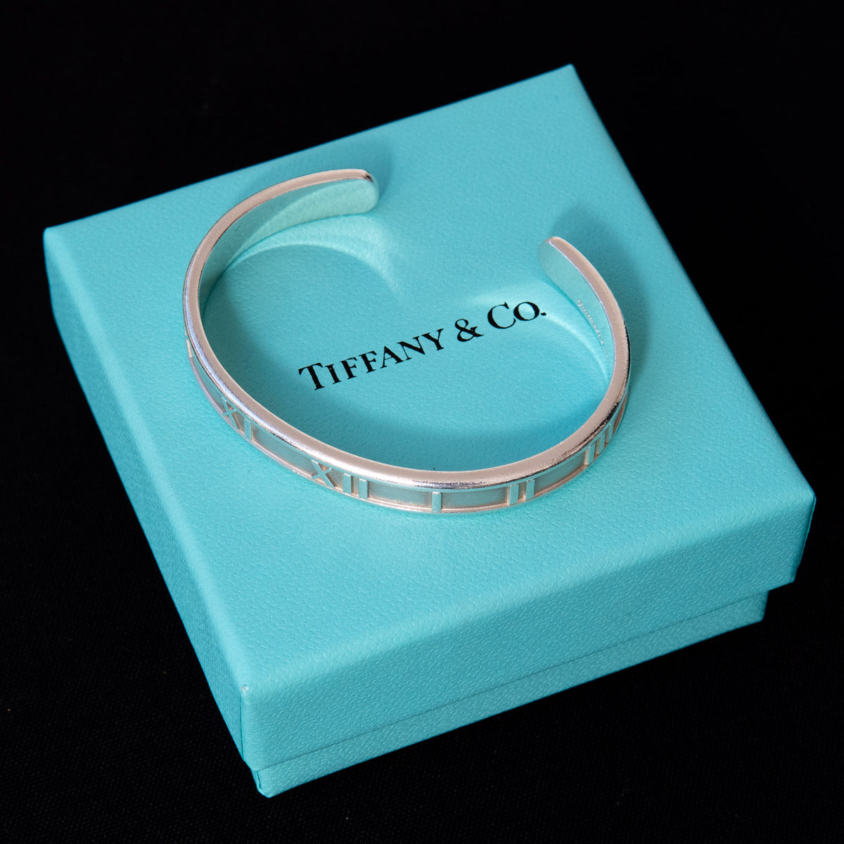 Tiffany and Co Silver Roman Numeral Bangle Bracelet – EVEYSPRELOVED